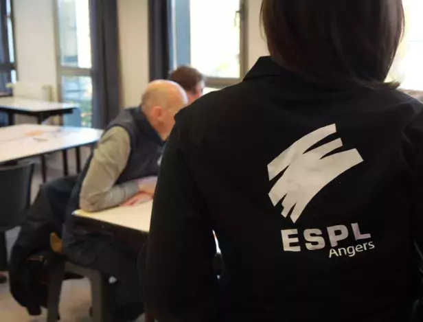 Suivre un parcours en alternance - Actualité - ESPL Angers